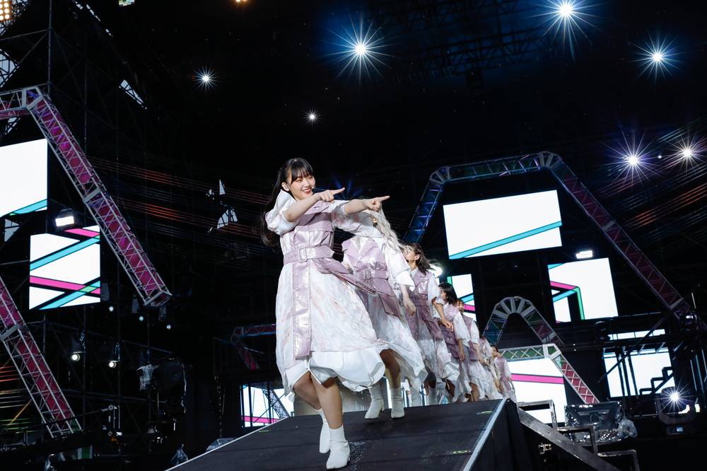 櫻坂46、富士急で『W-KEYAKI FES.2022』閉幕！ 尾関梨香・原田葵の卒業セレモニーも実施 – THE FIRST TIMES
