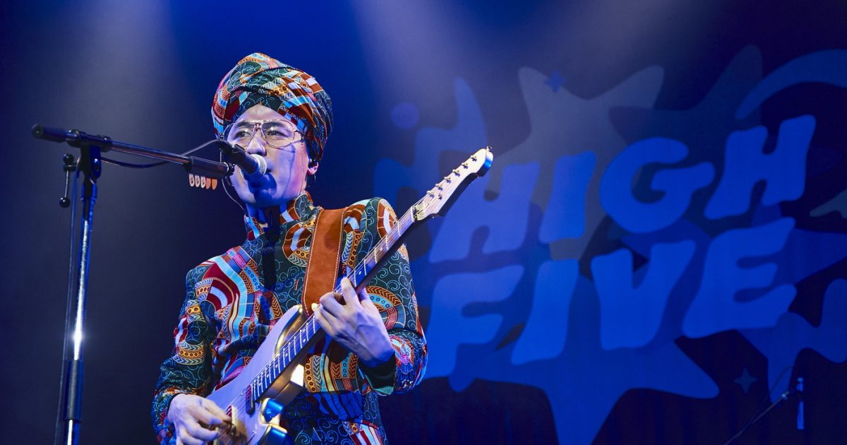 マハラージャン×Awesome City Club、『HIGH FIVE 2023』札幌公演で極採色ポップネスの共演が実現 – 画像一覧（8/ ...