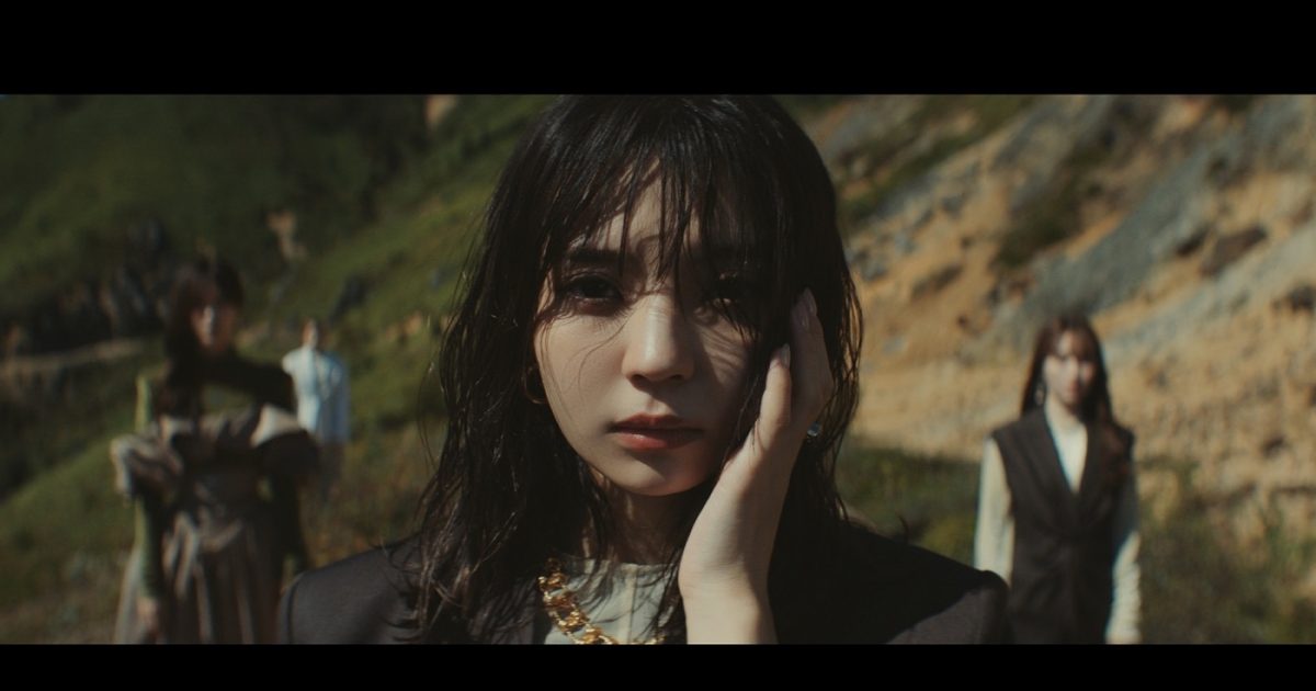 櫻坂46、7th SGカップリング曲「隙間風よ」MVを公開！ 注目のセンターは一期生・小林由依 – THE FIRST TIMES