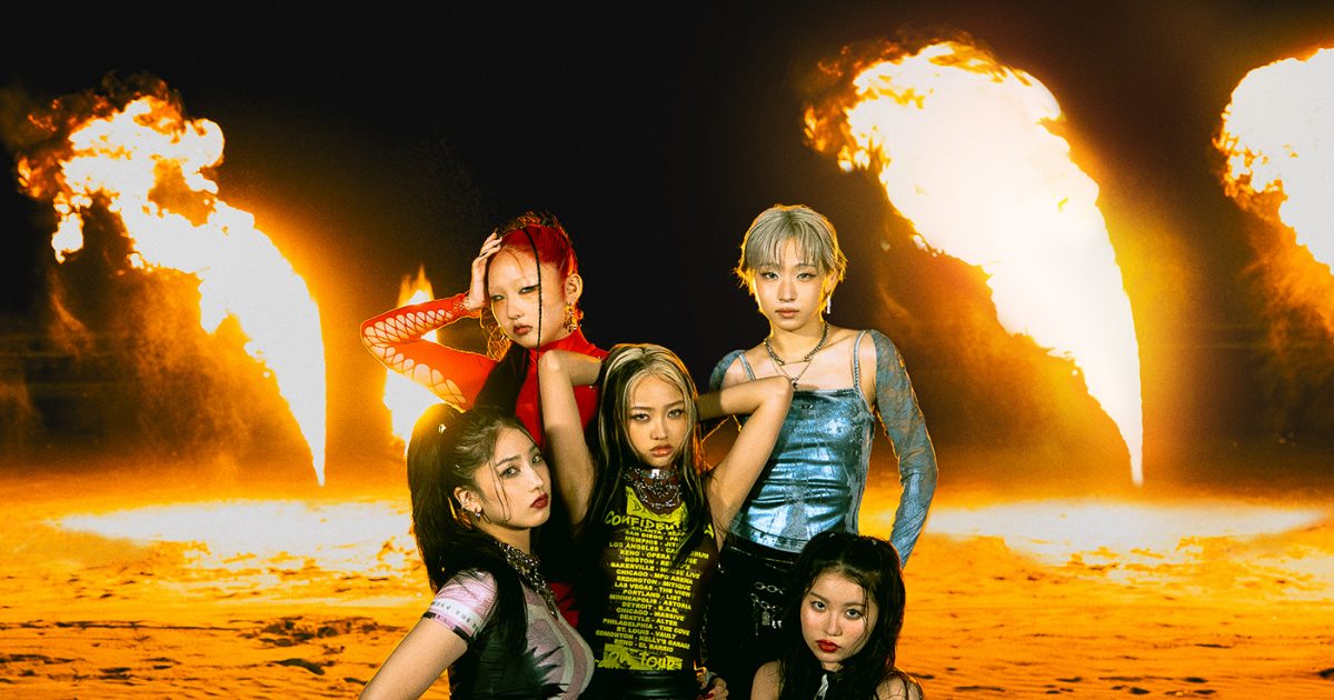 HANA、新曲「Burning Flower」の新アーティスト写真公開！夜の砂浜で炎に囲まれて撮影 – THE FIRST TIMES