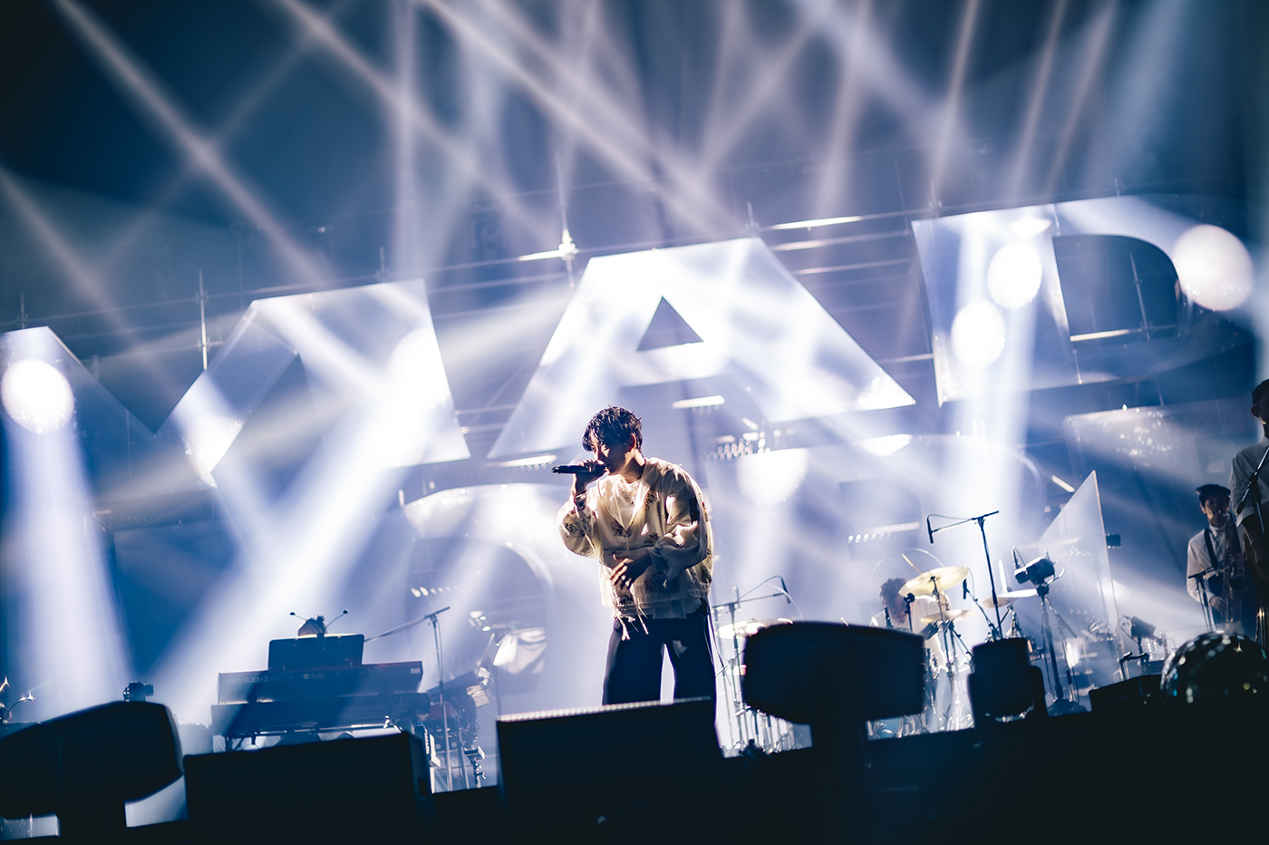 【ライブレポート】星野源の現在のスタイル、モード、やりたいことが濃密に込められた『Gen Hoshino presents MAD HOPE』 – 画像一覧（5/9） – THE FIRST ...