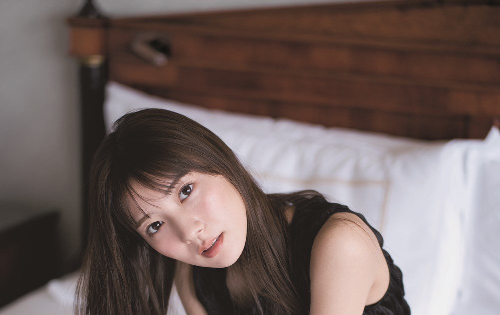 ホテルのベッドで撮影！日向坂46・河田陽菜、『blt graph.vol.87』の表紙に3度目の登場 – 画像一覧（2/8） – THE FIRST TIMES