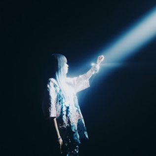 澤野弘之プロデュース、SennaRin（読み：センナリン）デビューEP『Dignified』より「melt」MV公開 – 画像一覧（2/6 ...