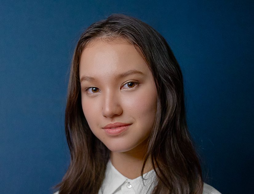 デビュー曲が大きな反響を呼んでいるHana Hope、初のライブパフォーマンス映像を公開 – THE FIRST TIMES