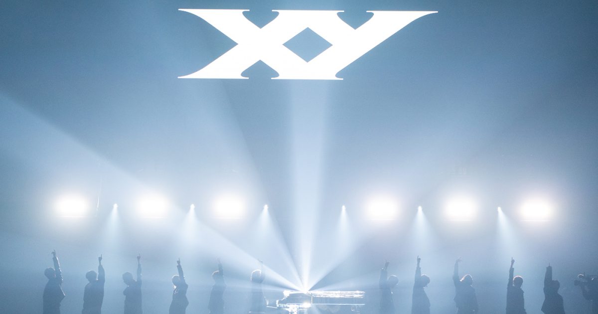 『YOSHIKI SUPERSTAR PROJECT X』から誕生したXY、YOSHIKIとともに『東京ガールズコレクション』でライブ初披露 – THE FIRST TIMES