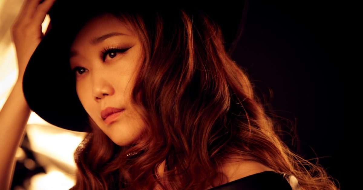 JUJU『スナックJUJU 東京ドーム店』の映像を使用した、新曲「一線」MV公開 – THE FIRST TIMES