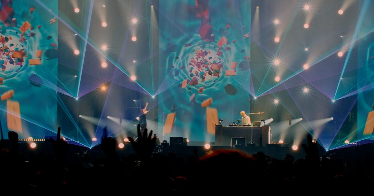 Creepy Nuts代々木第一体育館公演より「二度寝」のライブ映像公開 – SNS（1/1） – THE FIRST TIMES