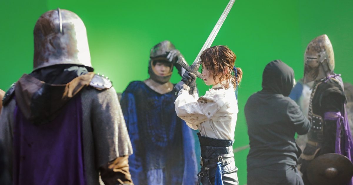 平手友梨奈が激しい剣アクションに初挑戦！HYBE IM新作RPGのTVCM＆メイキング映像公開 – 画像一覧（8/18） – THE FIRST TIMES