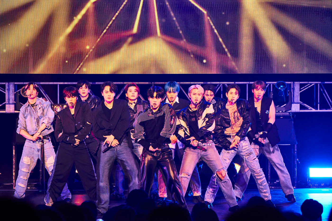 【レポート】JO1、ショーケースイベントで新シングル収録曲「Comma,」を初披露！金城碧海の誕生日をファンが祝福する場面も – THE FIRST TIMES