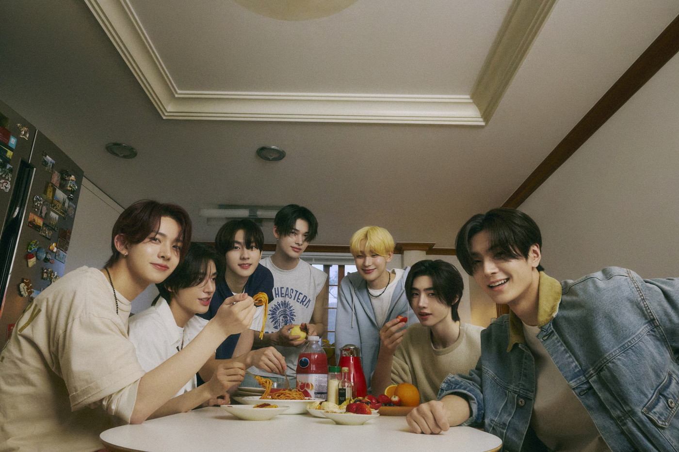 ENHYPEN、2ndアルバム『ROMANCE : UNTOLD』オリコンデイリーランキング1位＆初動ダブルミリオンの快挙 – THE FIRST TIMES