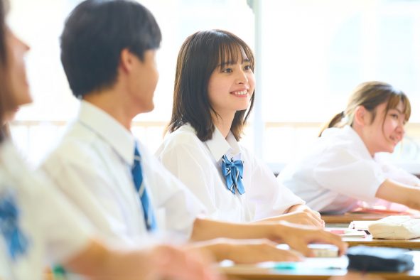 Ai Iinuma & Yusei Yagi (FANTASTICS) starring in the drama "Minami-kun is my Lover!?" Episode 3 ...