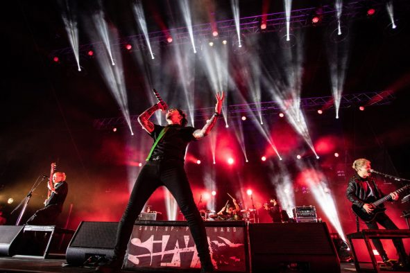 SiM主催フェス『DEAD POP FESTiVAL 2022』ライブ＆ドキュメンタリーをスペシャで大特集 – THE FIRST TIMES