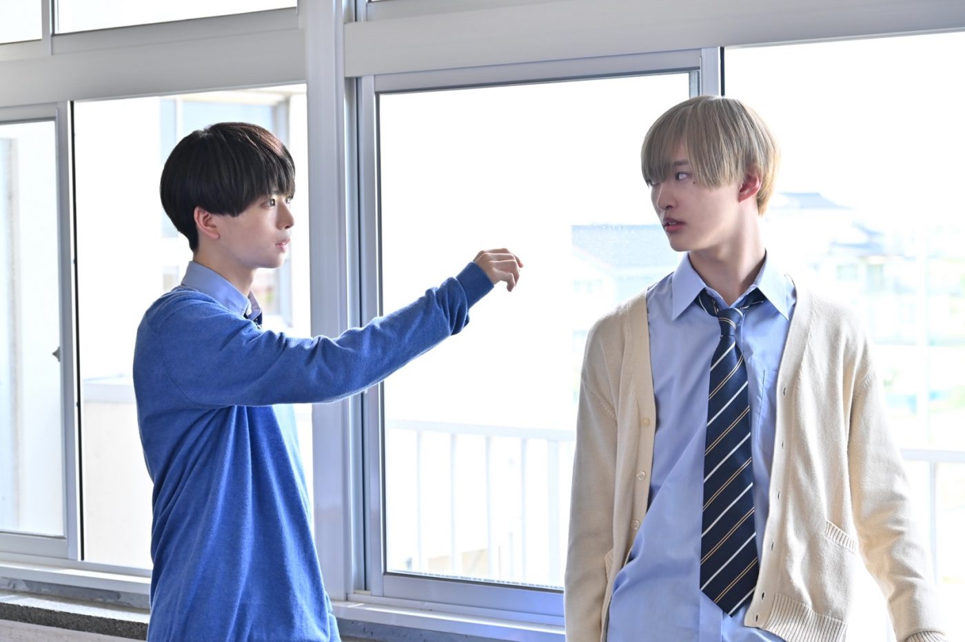 ジャニーズJr.・佐藤新＆織山尚大W主演のエモBLドラマ。高良（佐藤）視点の展開に共感の声！ – THE FIRST TIMES