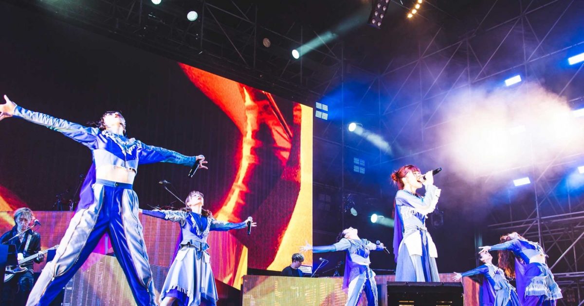 BiSH、自身最大規模の野外ワンマンライブ『BiSH OUT of the BLUE』開催、2万人を動員 – THE FIRST TIMES