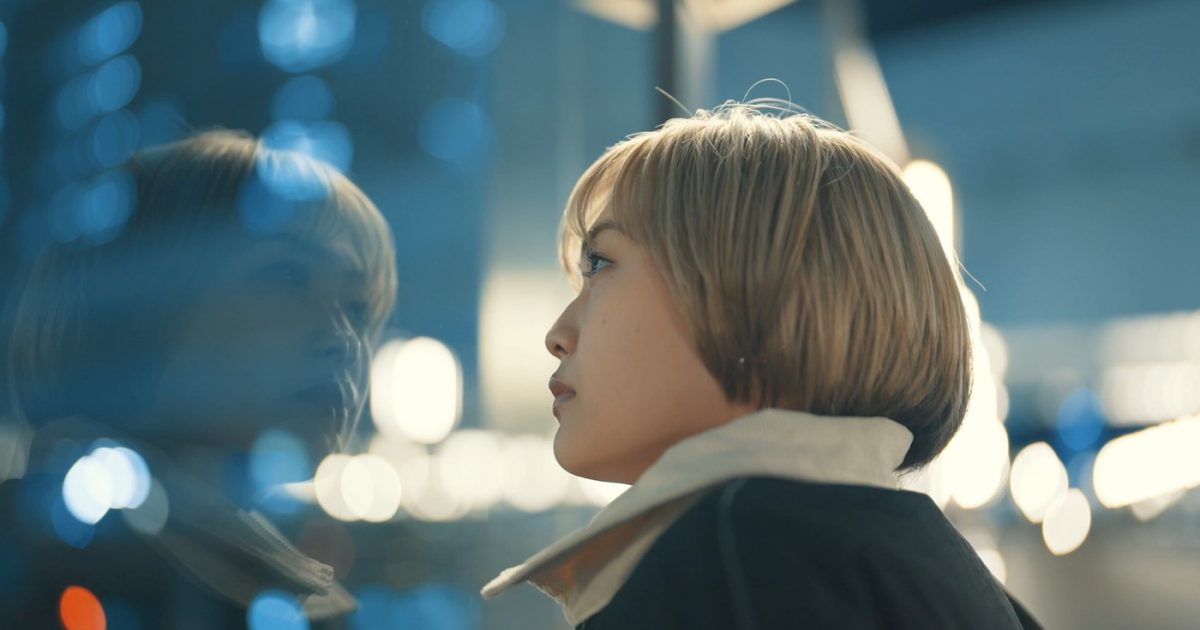 三阪咲、新曲「Singing for the night sky」が配信決定＆『MOOSIC LAB 2023』テーマソングに – 画像一覧（2/4） – THE FIRST TIMES