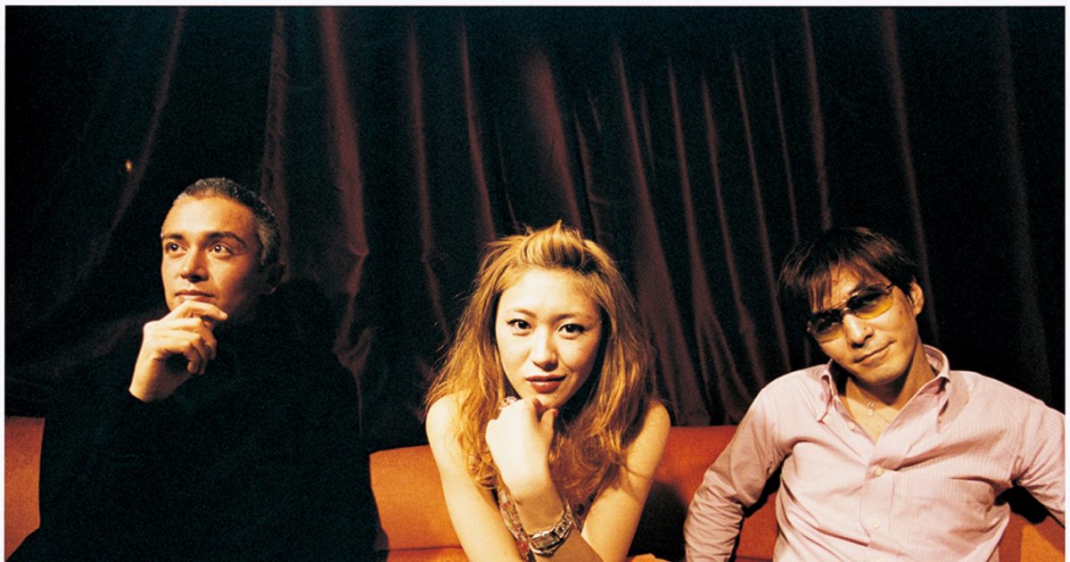 globe、11年ぶりの新曲「WHITEOUT」が10000日記念BOXに収録決定 – THE FIRST TIMES