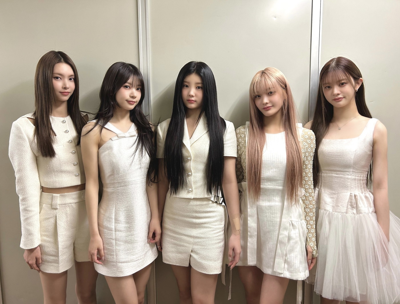 ILLIT『第75回NHK紅白歌合戦』初出場決定！「幼い頃からずっと夢見ていた番組だったので本当にうれしいです」（MOKA） – THE FIRST TIMES