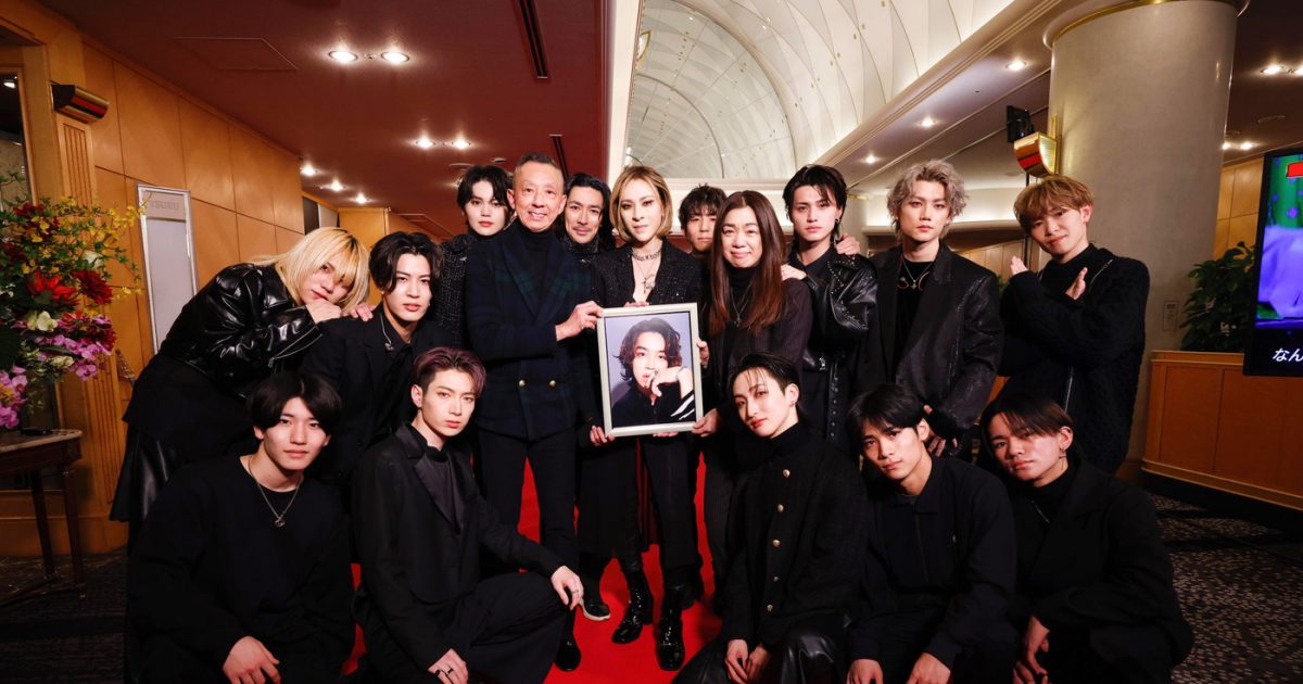 天国のYOSHIに届け！ YOSHIKI、『YOSHIKI SUPERSTAR PROJECT X』のオーディションメンバーらと魂のパフォーマンス – 画像一覧（1/4） – THE ...