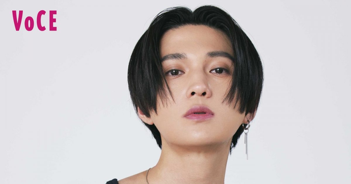 FANTASTICS八木勇征が『VOCE』の“美体グラビア”で鍛え上げられた眼福美ボディを披露 – THE FIRST TIMES