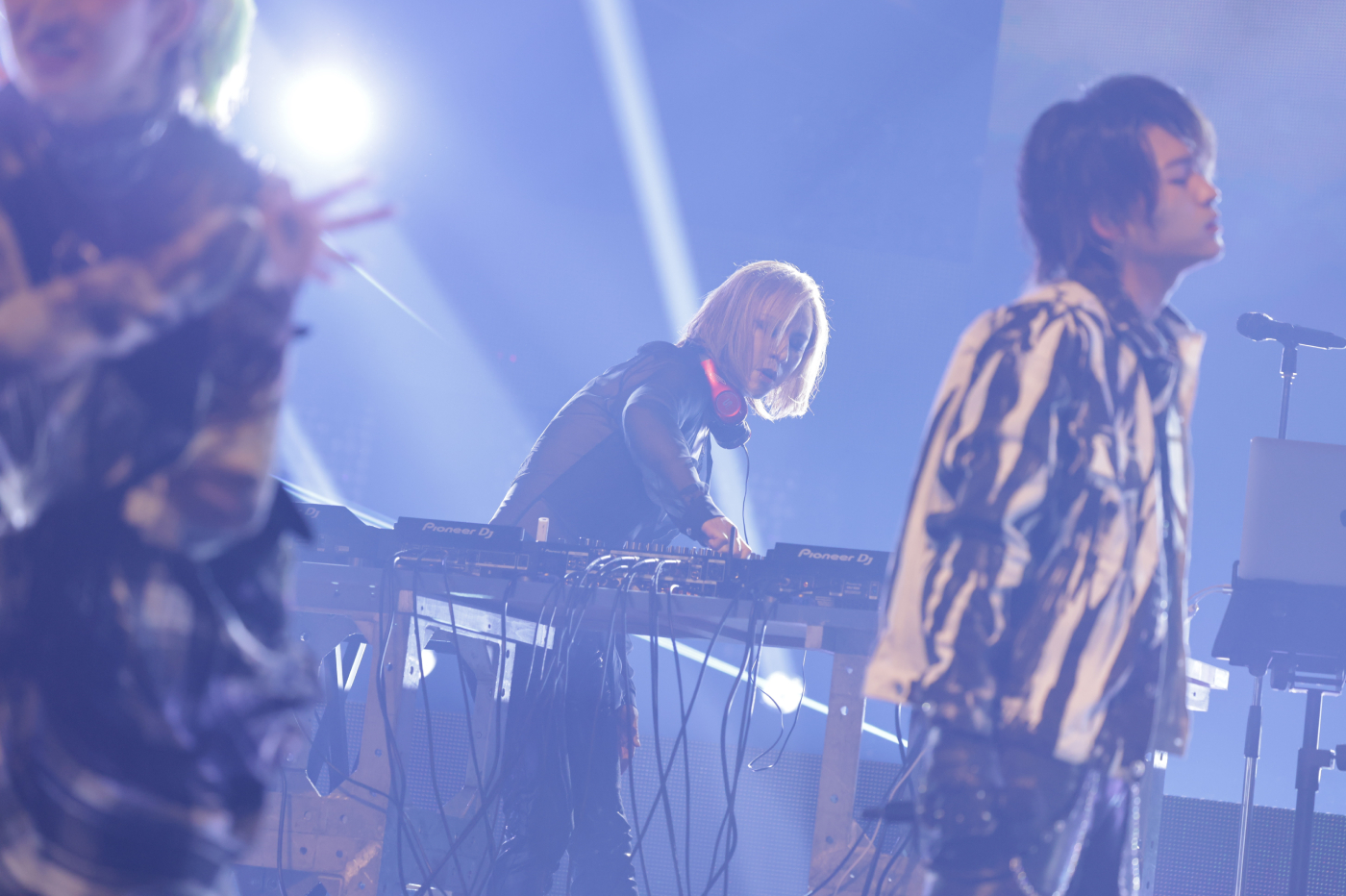 YOSHIKI、『THE MUSIC DAY』で特別バージョンのX JAPAN「Angel」＆自らの新曲「Requiem」を披露 – 画像一覧（13/18） – THE FIRST TIMES