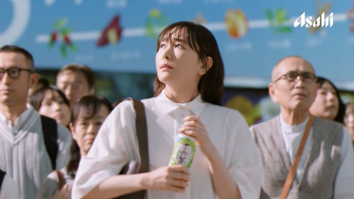 anoがあの懐かしい曲の替え歌に挑戦！新垣結衣出演『アサヒ 十六茶』新TVCM放映スタート – THE FIRST TIMES