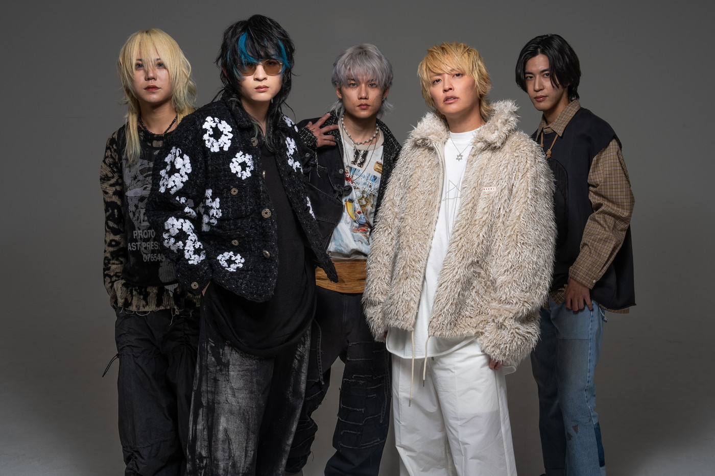 手越祐也加入のXYよりあらたに誕生したバンドT.N.Tが『バズリズム02』出演決定 – THE FIRST TIMES