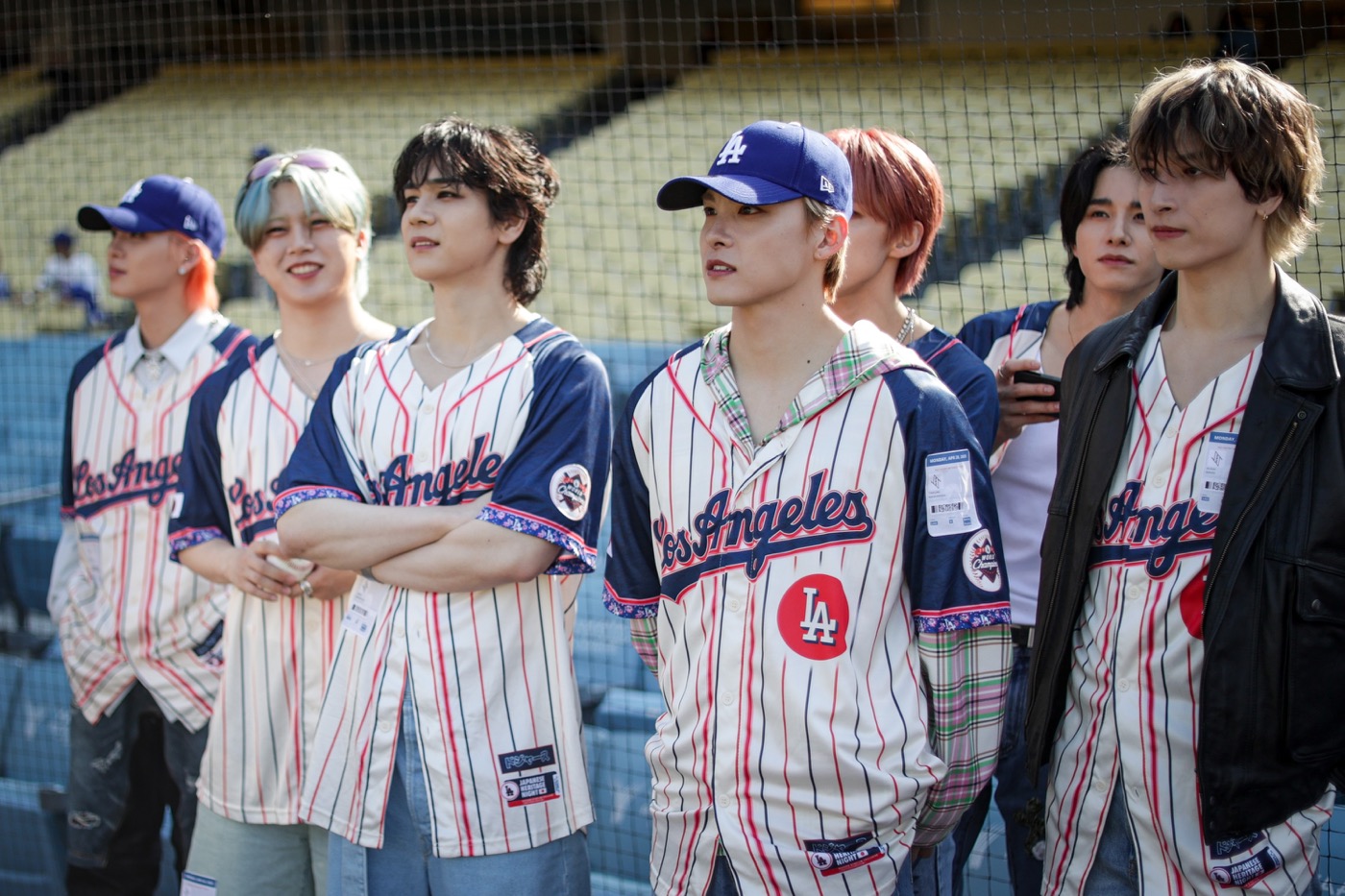 【レポート】JO1、米ドジャー・スタジアムで行われた『Japanese Heritage Night』で熱狂のパフォーマンス – THE FIRST TIMES