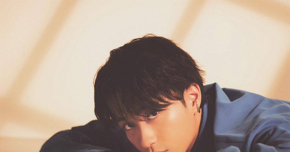 SixTONES髙地優吾『MG』ソロで表紙＆巻頭グラビアに初登場！グループの現在、ソロ曲について語る – 画像一覧（9/10） – THE FIRST TIMES