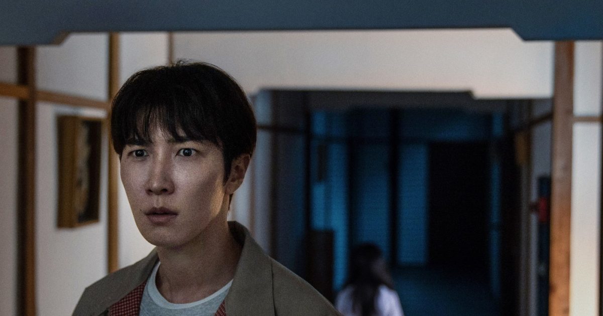 Snow Manが歌う主題歌入り！渡辺翔太主演映画『事故物件ゾク』約2分の見どころ映像公開 – THE FIRST TIMES